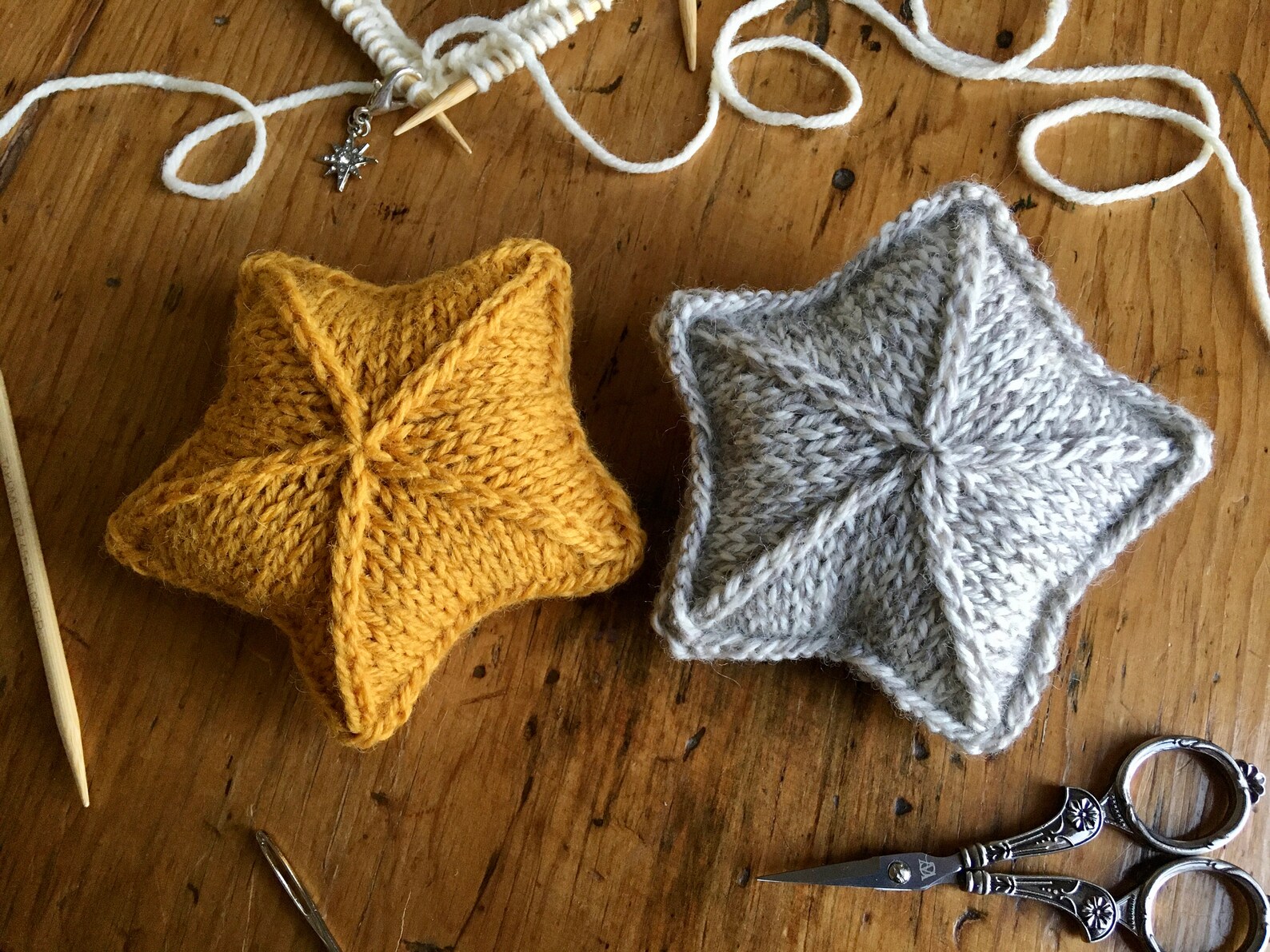 Knitting Pattern: made of Stars Hand Knit Star - Etsy