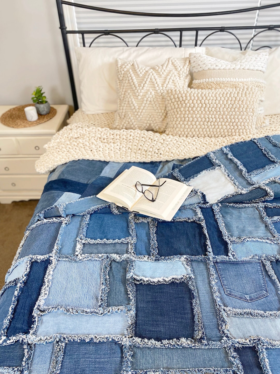 Denim Rag Quilt // Queen Size Bed // Recycled Blue Jeans // 91”x101” - Etsy