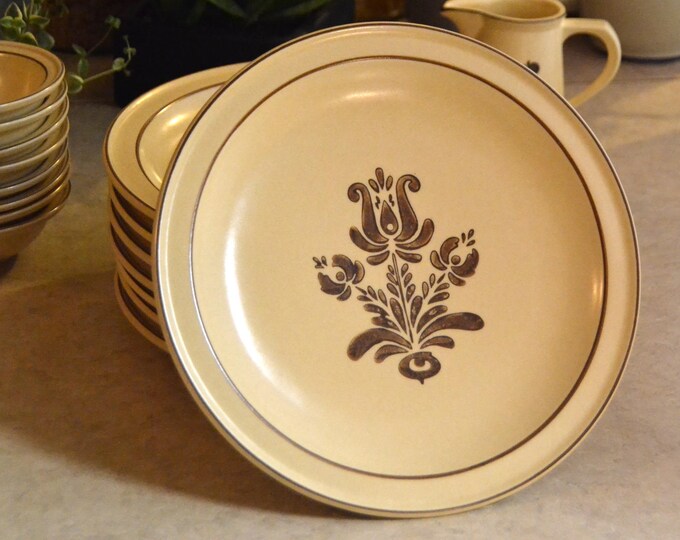 Pfaltzgraff Village DINNER PLATE Stoneware Oven Microwave Dishwasher ...