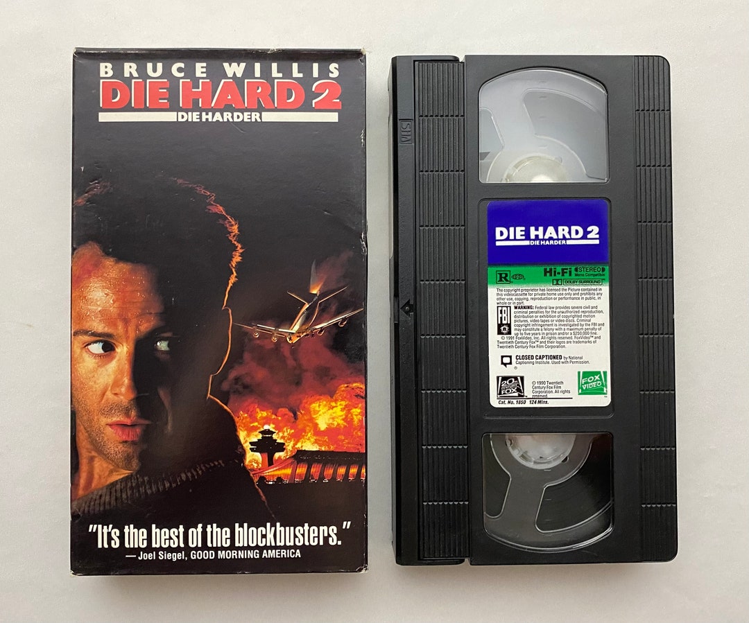 DIE HARD 2 Die Harder, 1990 Bruce Willis, Bonnie Bedelia, William ...