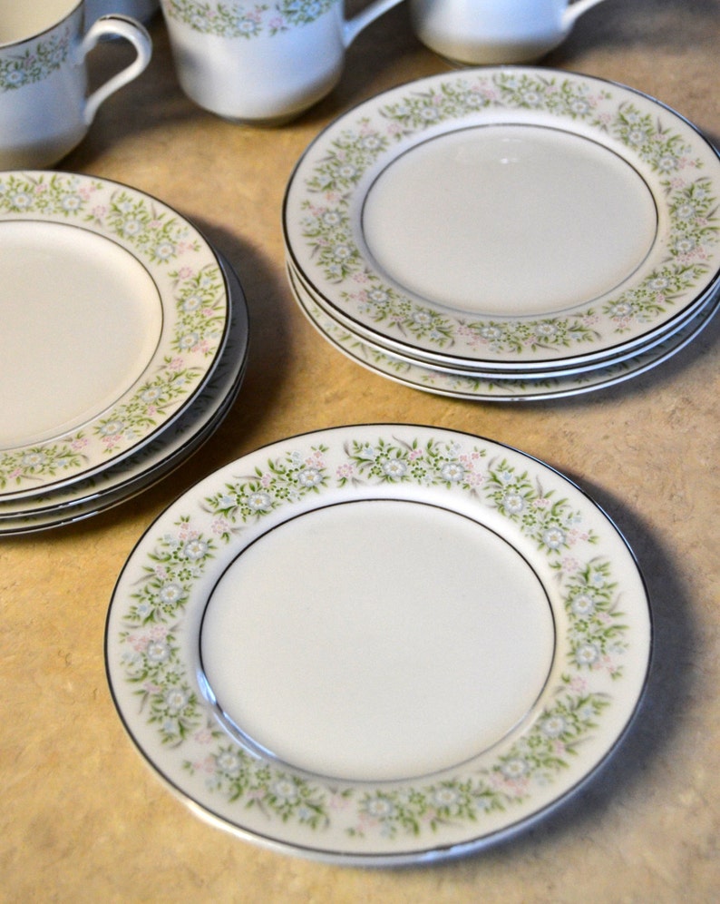 Taihei China Springtime BREAD & BUTTER PLATE Pink and Blue - Etsy