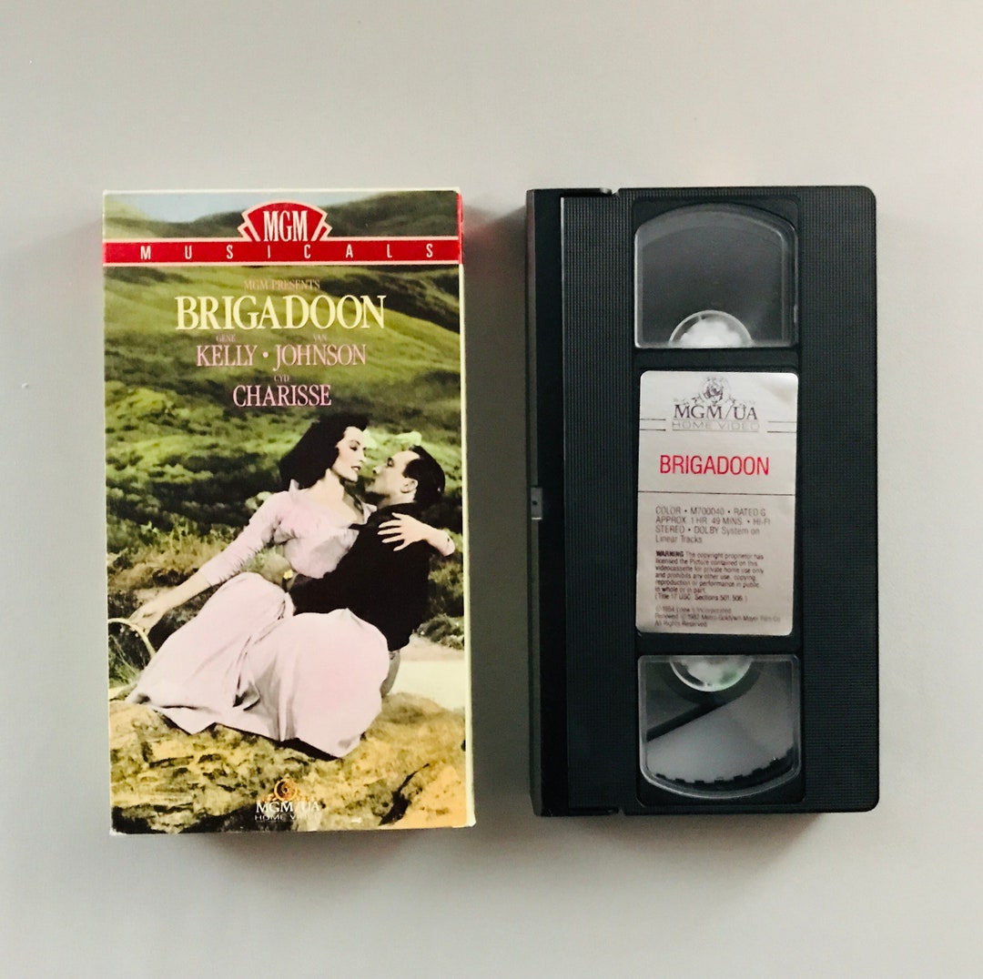 BRIGADOON, 1954 Gene Kelly, Van Johnson, Cyd Charisse Vintage VHS Tape ...