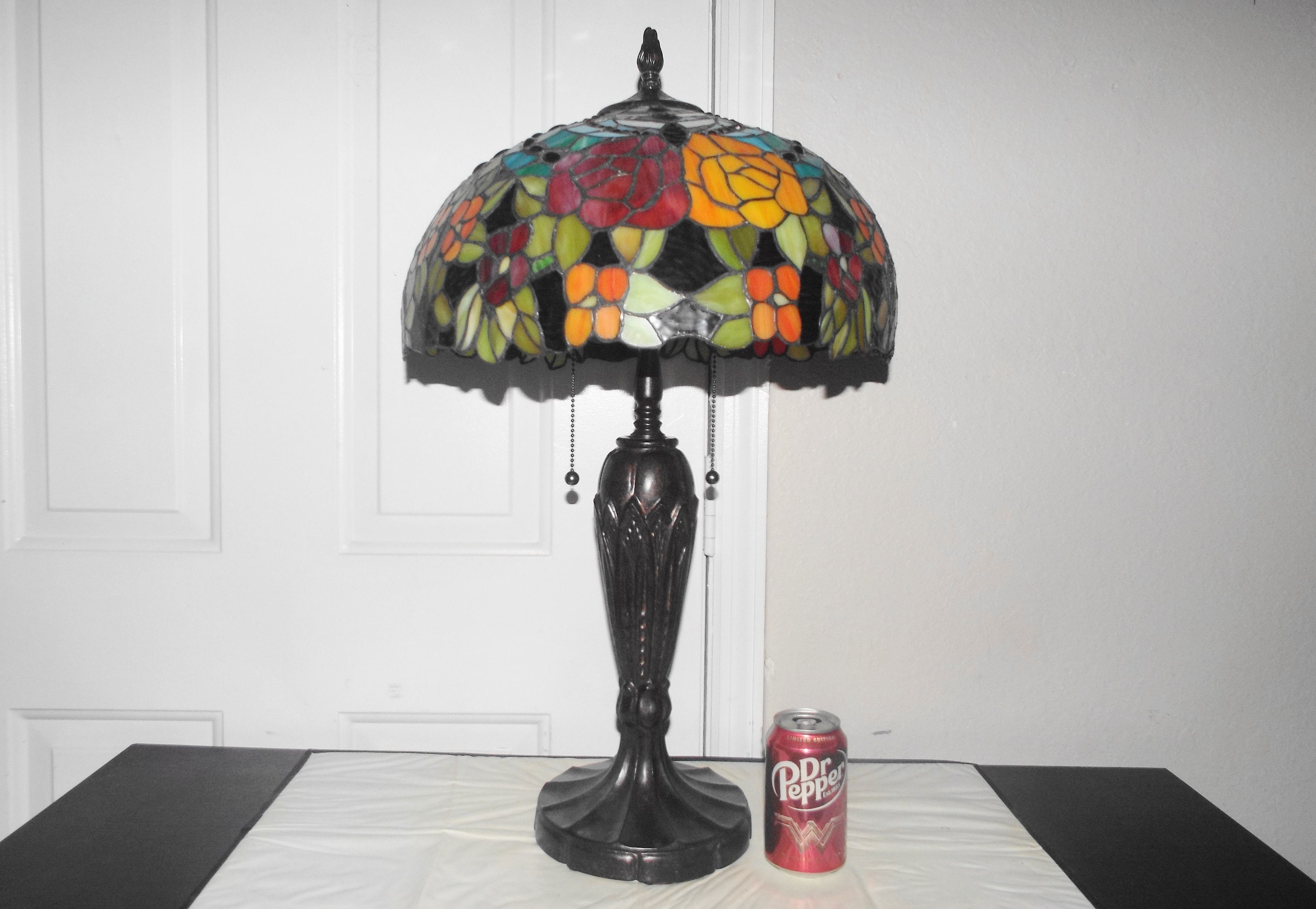 Lamp A Unique Tiffany Style 28h Duel Bulb Pull Chained Floral Themed ...