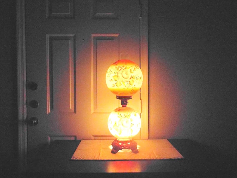 Gone With the Wind Antique 3-way Fancy Parlor Size Red Globed Milk ...