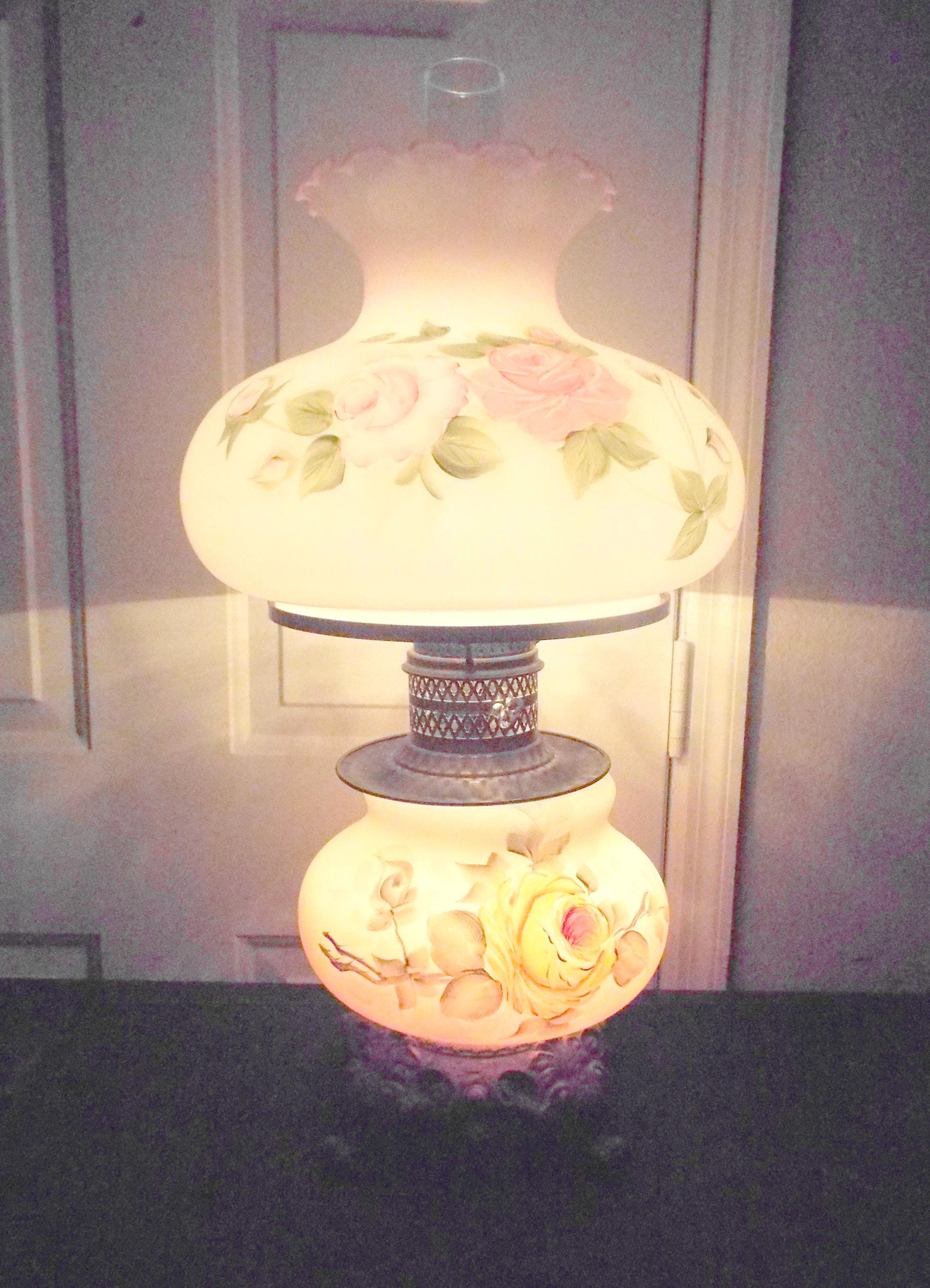 Gone With the Wind Vintage 27"h Fancy Parlor Size Pink Milk-glass Rose ...