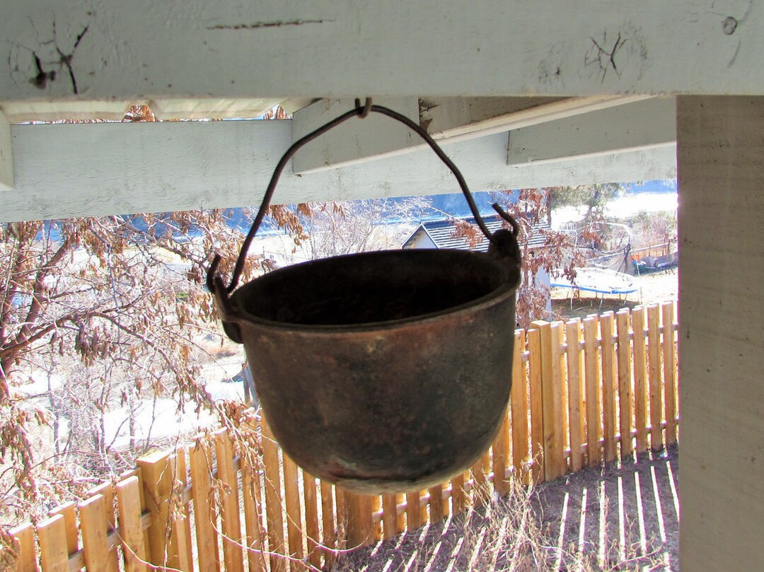 Antique Cast Iron Melting Pot - Etsy