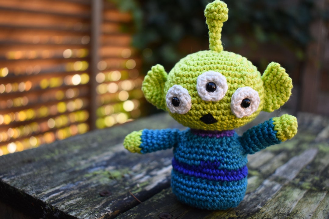PATTERN Green Alien Crochet Alien Crochet Pattern - Etsy