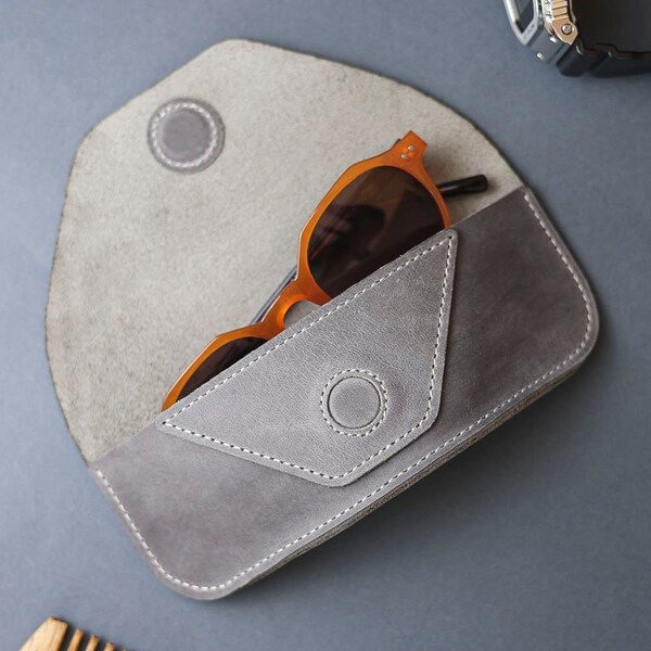 Custom Glasses Case - Etsy