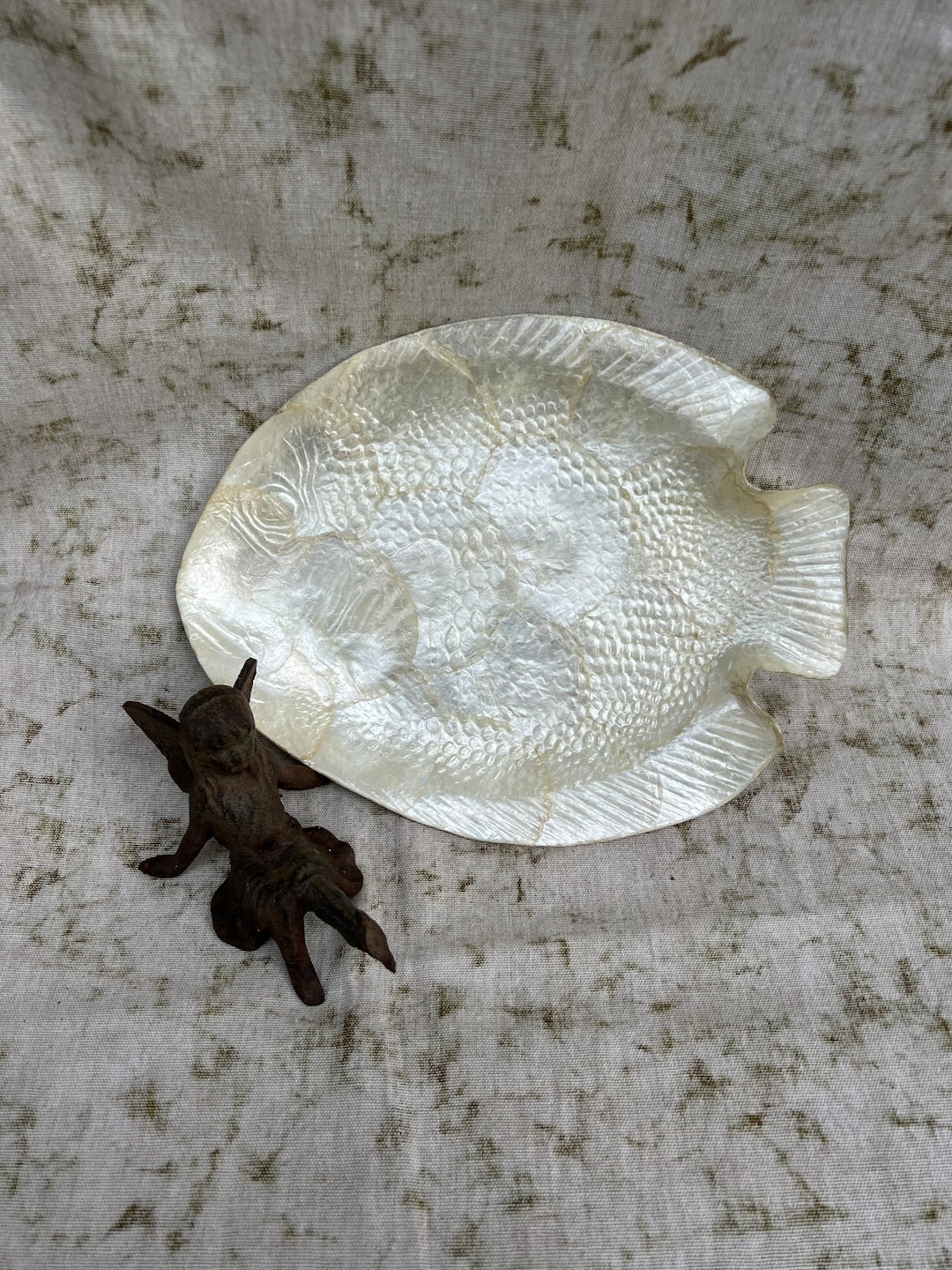 Vintage 1970s 10.5 X8.5 Fish Capiz Serving Plate FREE - Etsy