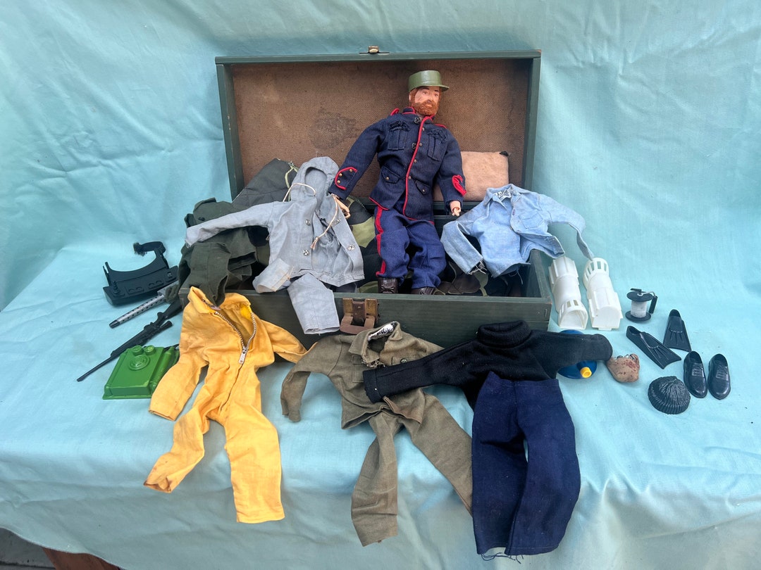 Vintage GI Joe Footlocker, Doll, Accessories 1960s Set - FREE SHIPPING ...