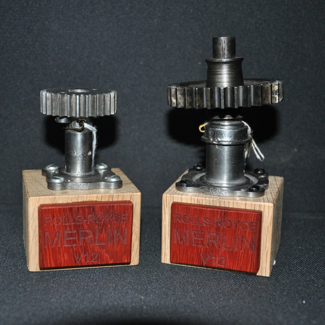Rolls Royce Merlin Engine Aircraft Cogs on Wood Base - Etsy