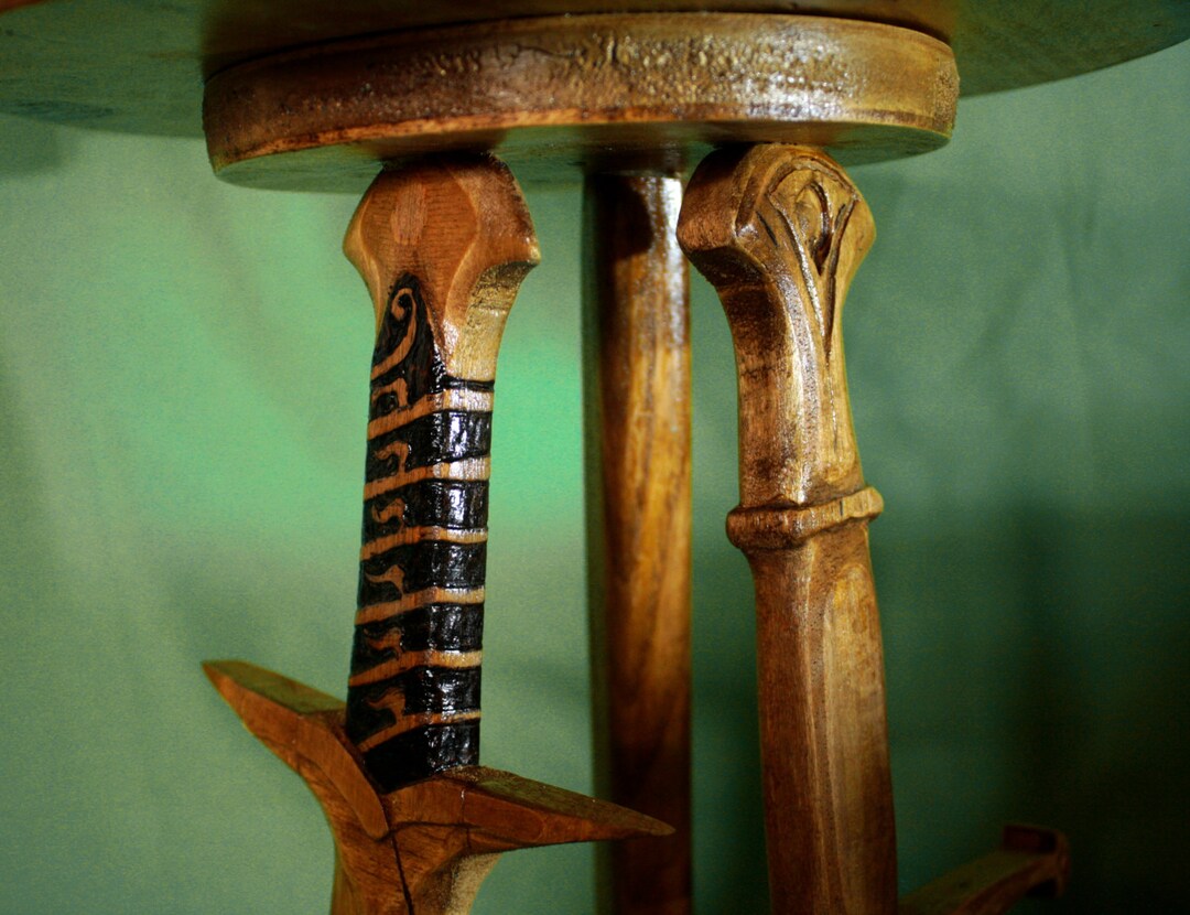 Stool, lord of the Rings Theme Base / Lord of the Rings Exhibitor - Etsy