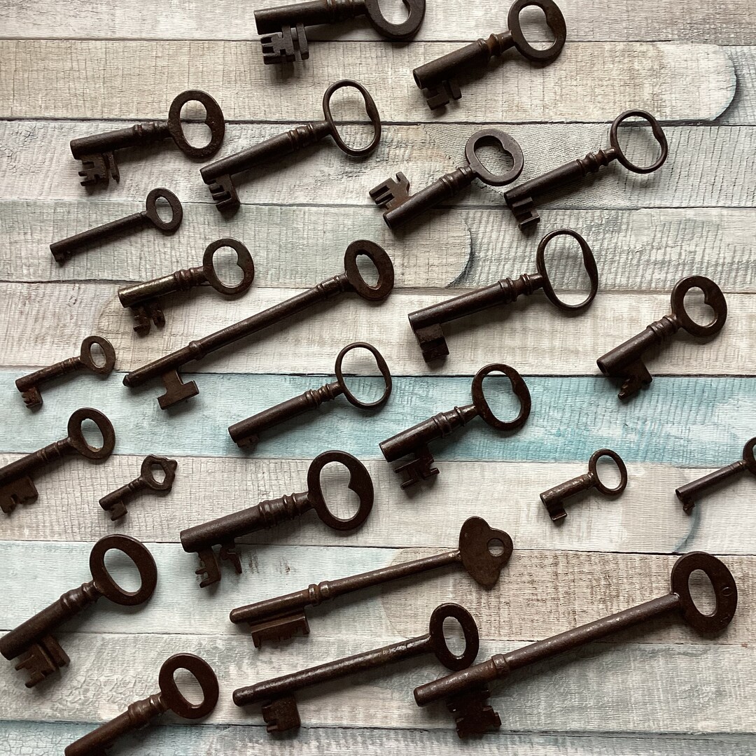 Vintage Rusted Metal Keys, Junk Journal Embellishments, Steampunk Decor ...