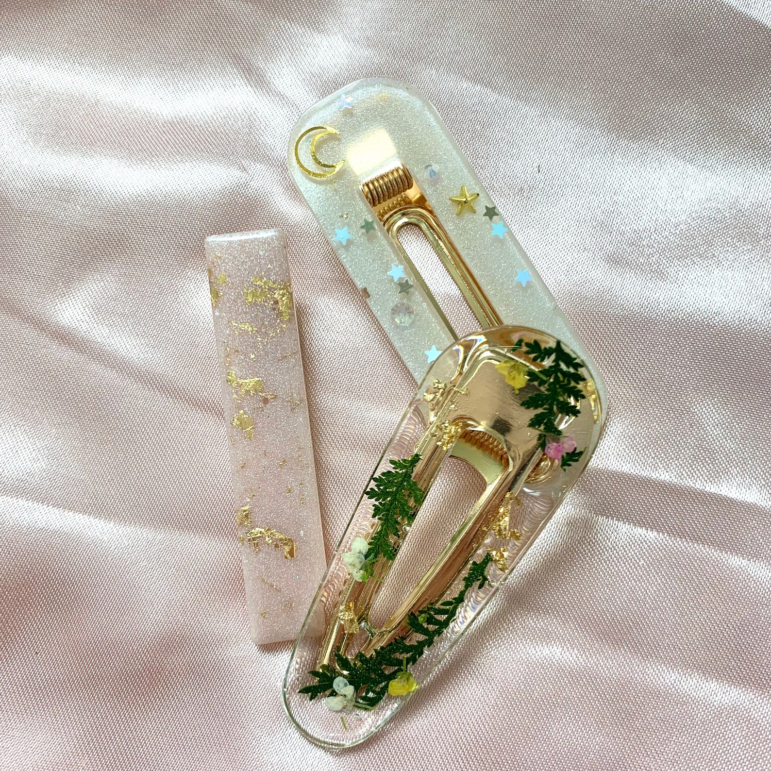 Dainty resin hair clips customizable sets of 3 | Etsy