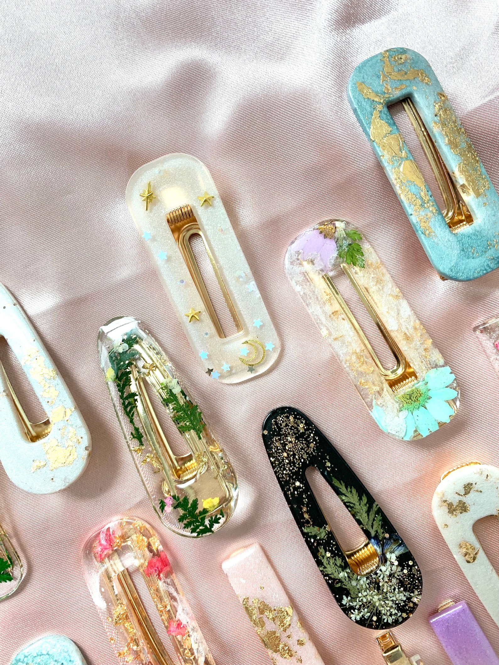 Dainty resin hair clips customizable sets of 3 | Etsy