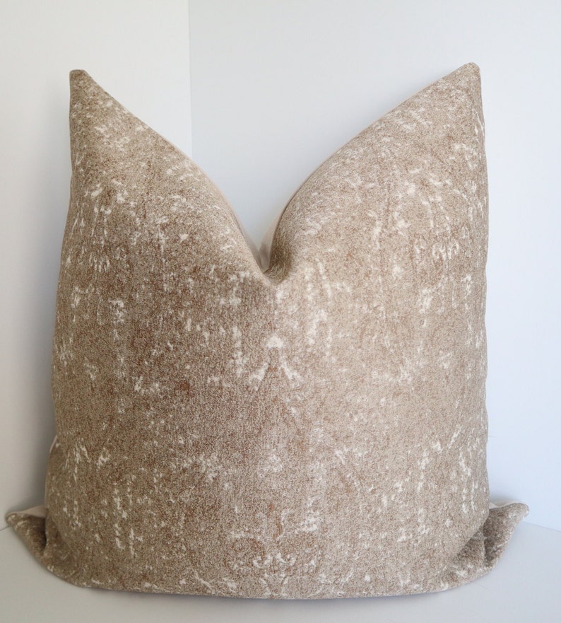 Egee Paisley Bronze Rober Allen Pillow Cover - Etsy