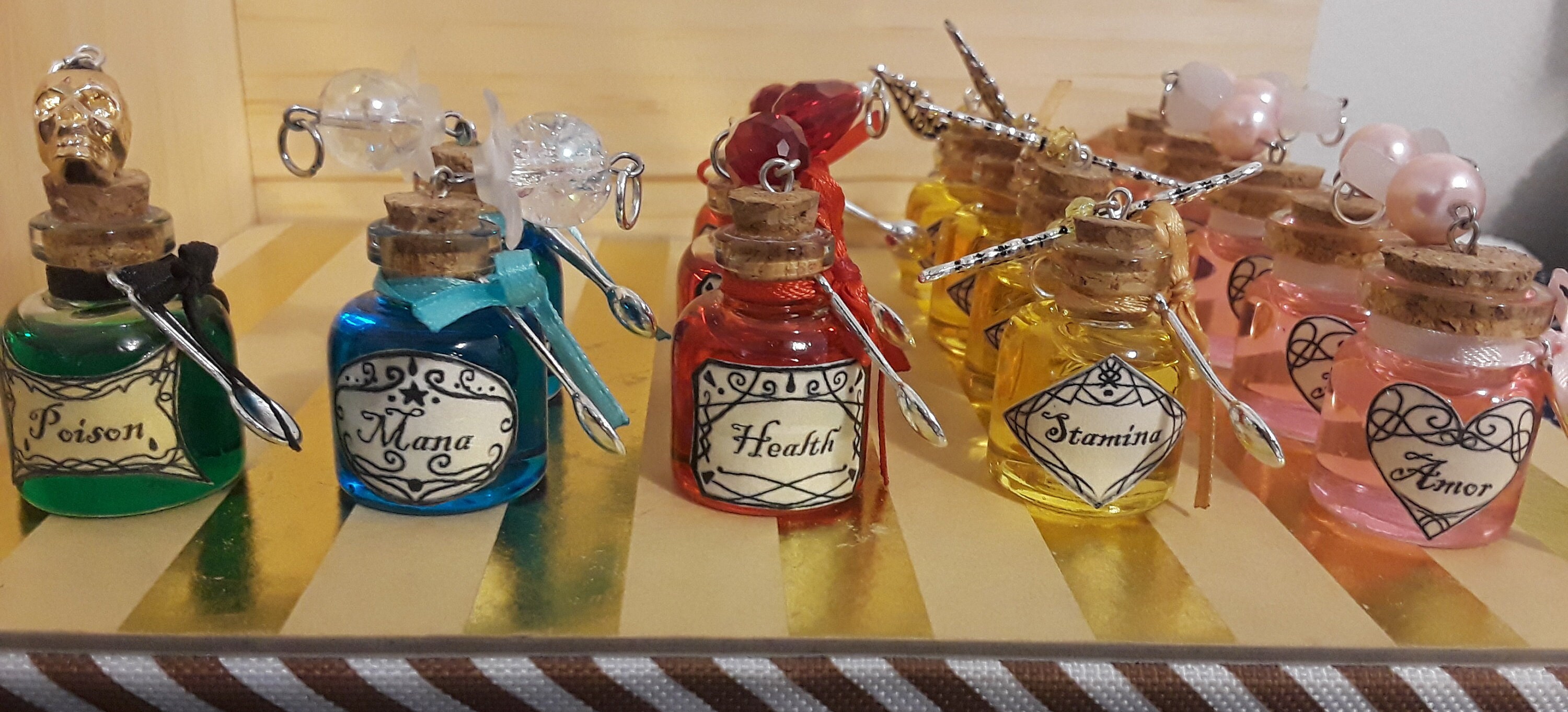 Potion Bottle Necklaces/d&d and MMORPG Inspired - Etsy UK