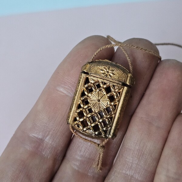 Japanese Inro - Etsy