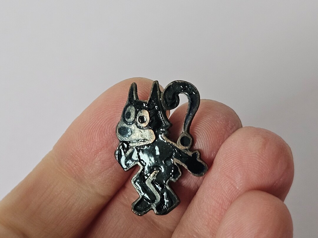 Felix the Cat Enamel Badge - Etsy