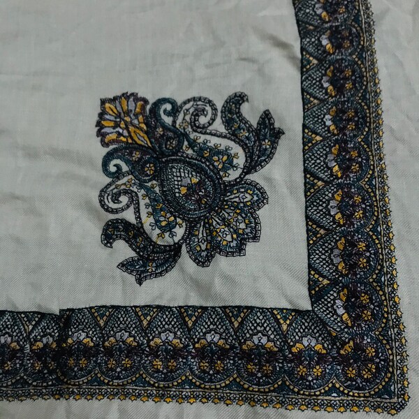 Saudi Keffiyeh Scarf - Etsy