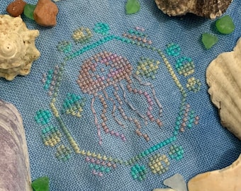 Darling & Whimsy Designs Quirky QUAKER SQUIRREL Cross Stitch Pattern AUTUMN Cross Stitch - Etsy