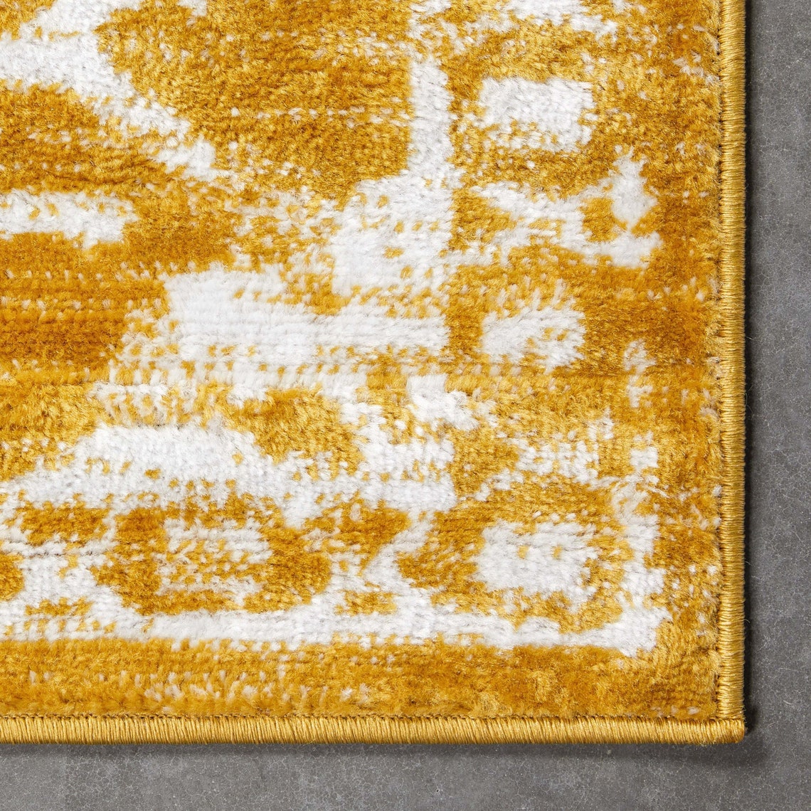 Disa Vintage Medallion Gold Soft Rug by Chill Rugs - Etsy