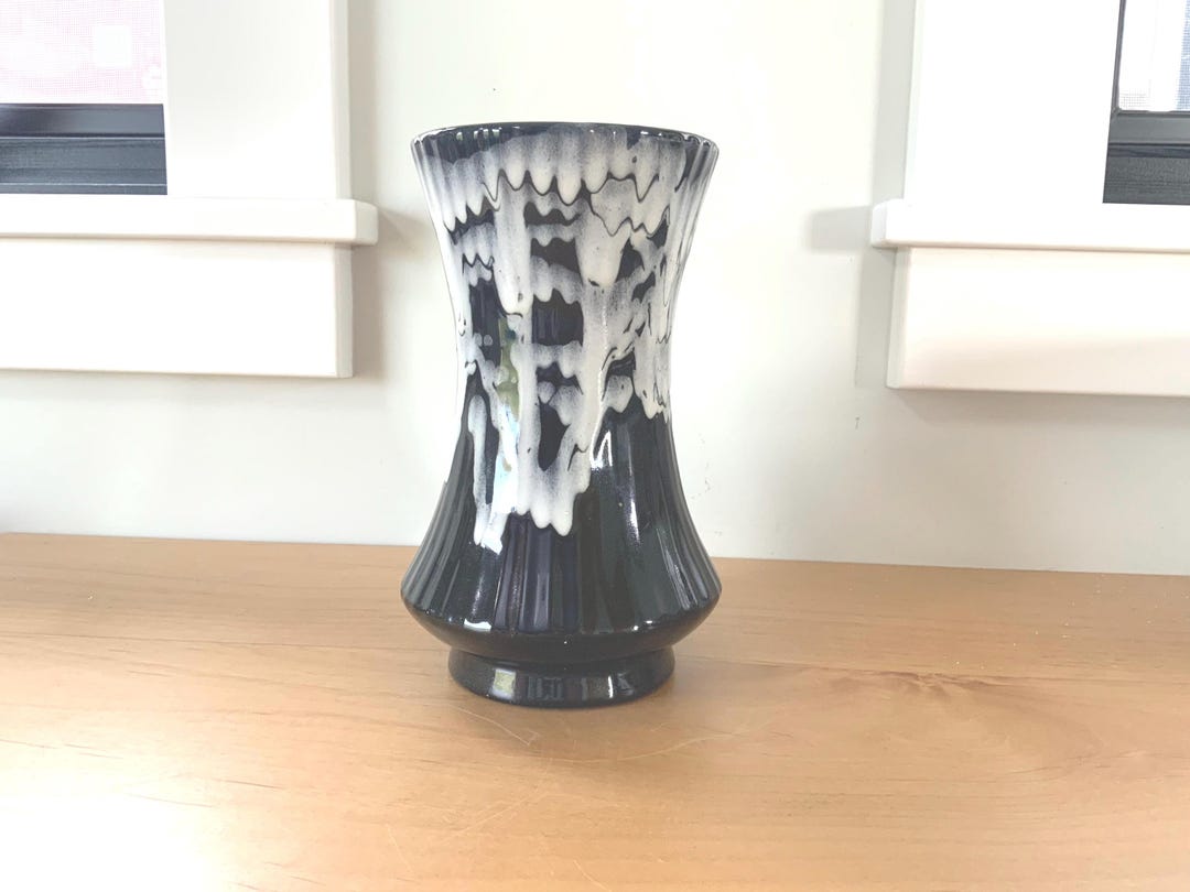 Vintage MCM Black Ceramic Vase, 7 Inch, Forrest City Iowa Pottery - Etsy