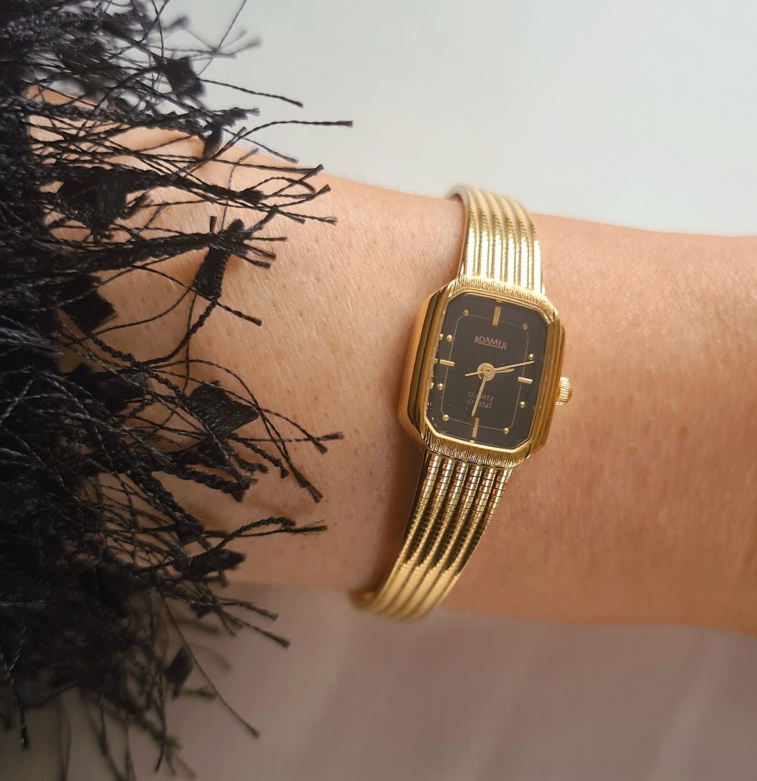Ladies Vintage ROAMER Gold Dainty Cocktail Watch With Quartz Crystal ...