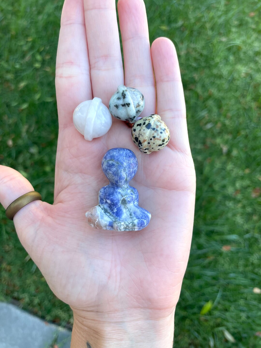 Alien Crystal Bundle Alien Carvings Healing Crystals - Etsy