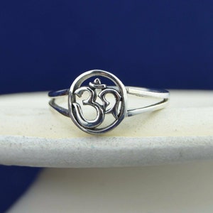 Beautiful Sterling Silver Ring With Ohm OM Design - Etsy
