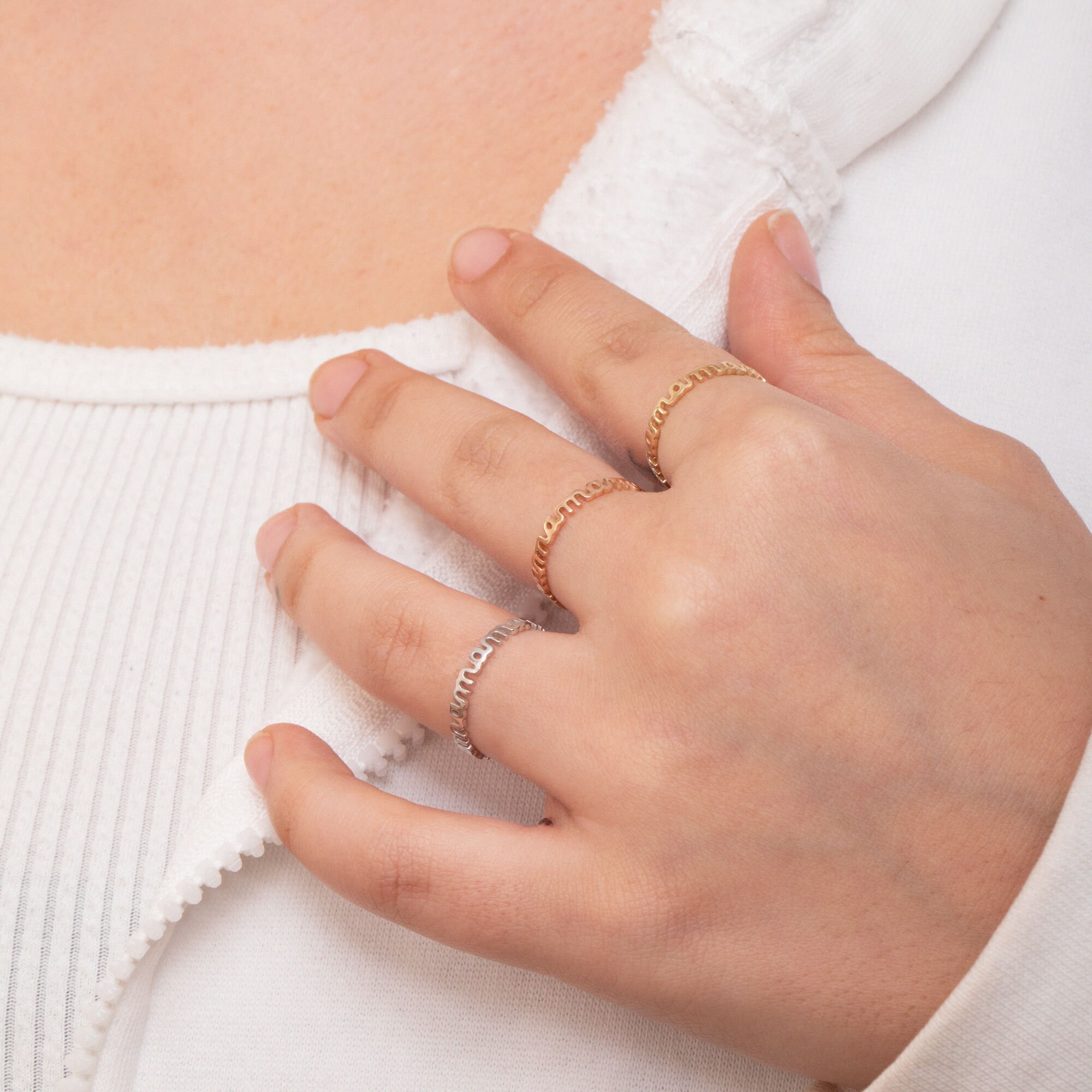 Round Mama Ring in 14K 18K Solid Gold, Handwriting Script Mama Gold ...
