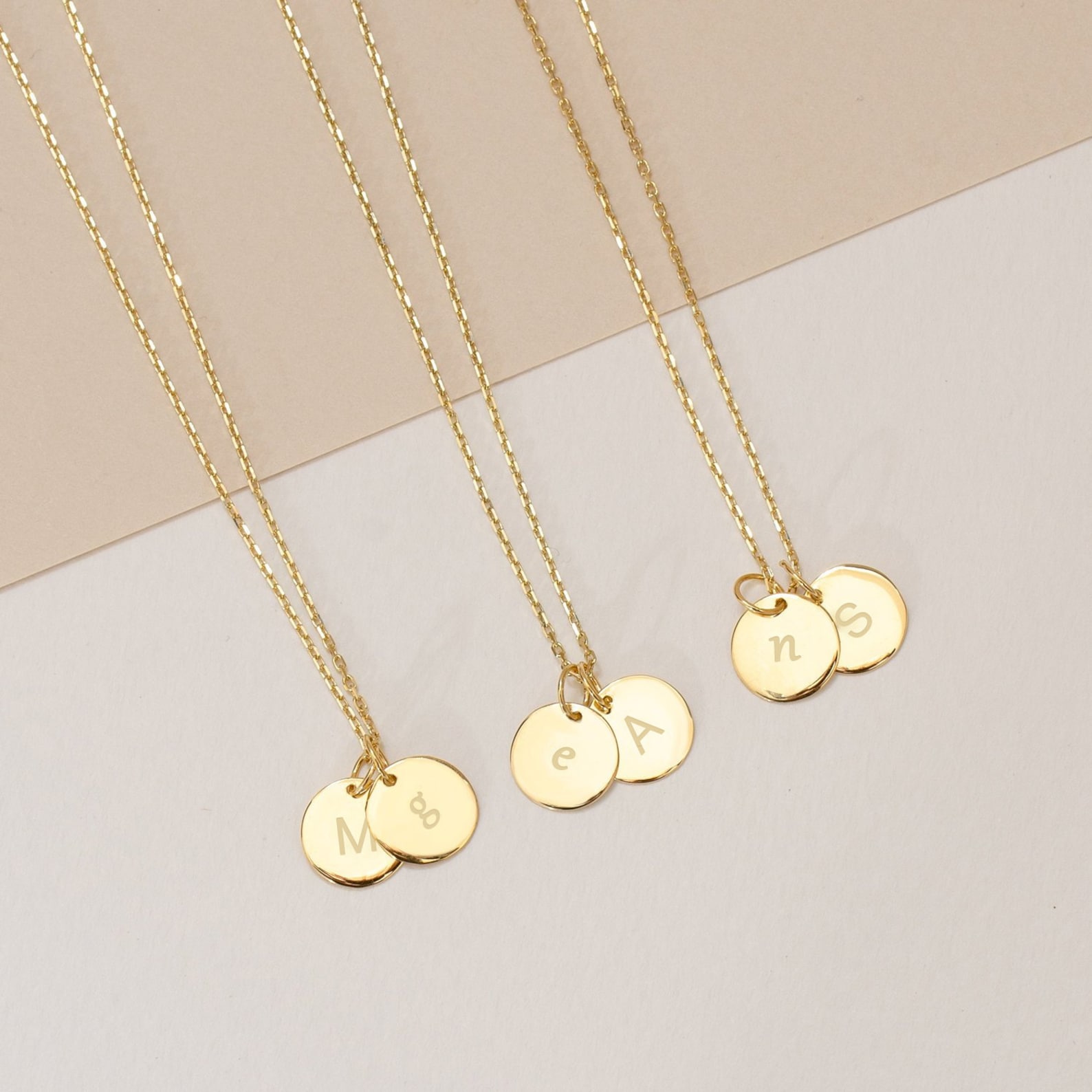 14K Solid Gold Minimal Initial Disk Necklace Personalized - Etsy