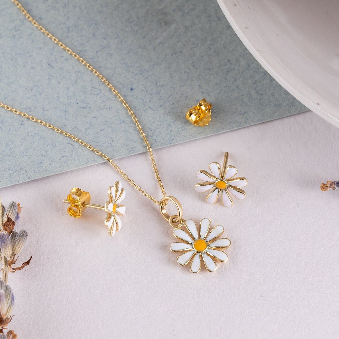 14K Solid Gold Daisy Flower Necklace Dainty White Daisy - Etsy