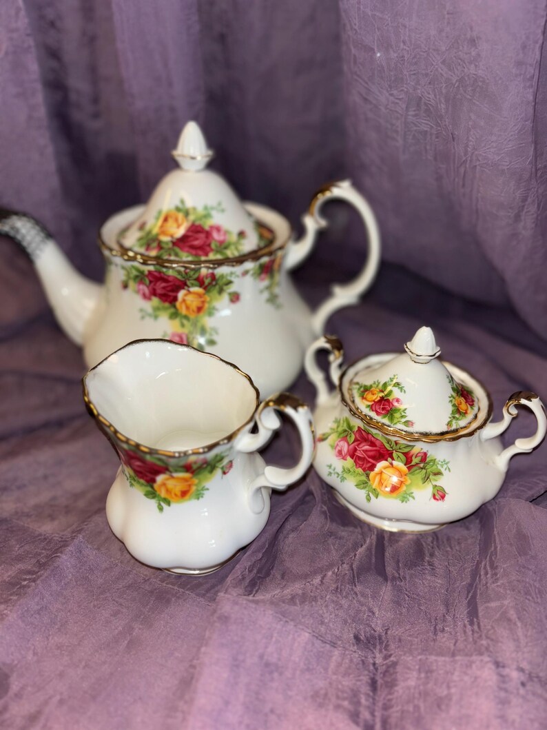Old Country Roses Tea Set by Royal Albert - Etsy