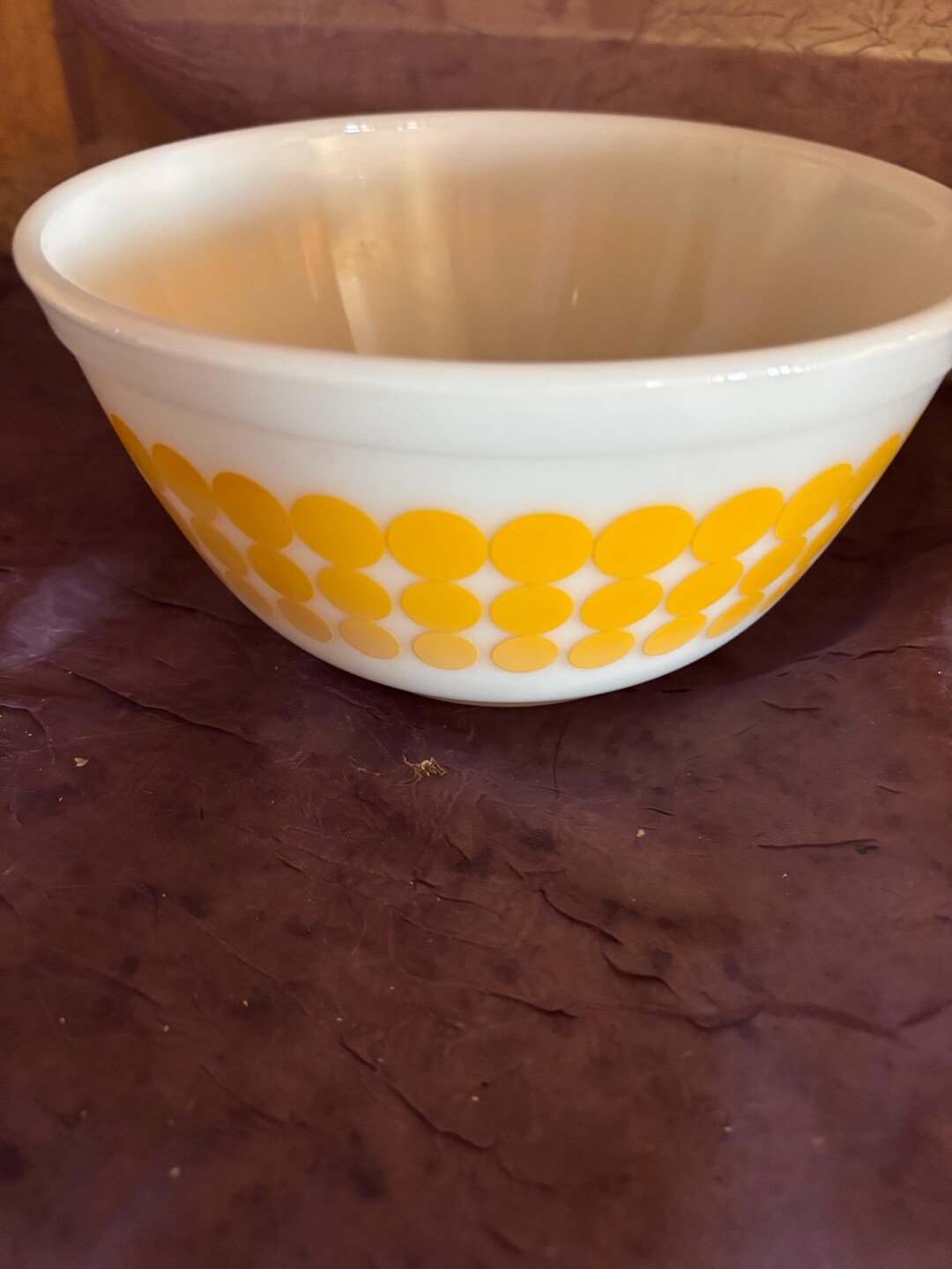 Vintage PYREX 402 Yellow Polka Dot Nesting Milk Glass Mixing Bowl 1.5 ...