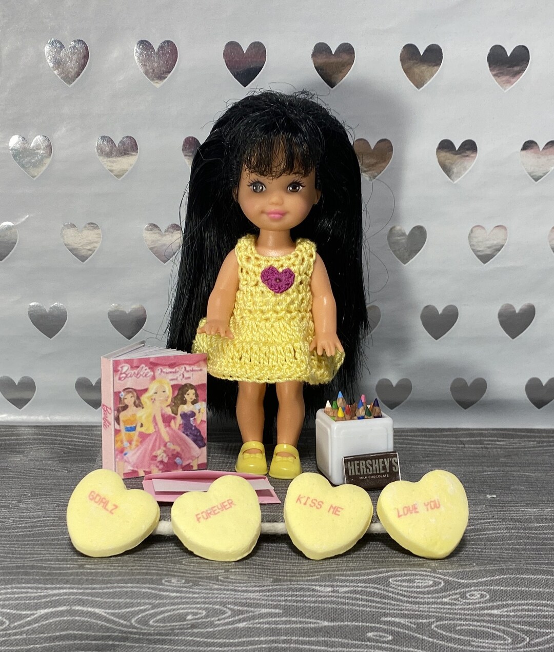 One of a Kind Kelly Playset Including the Doll, Valentine's Card ...