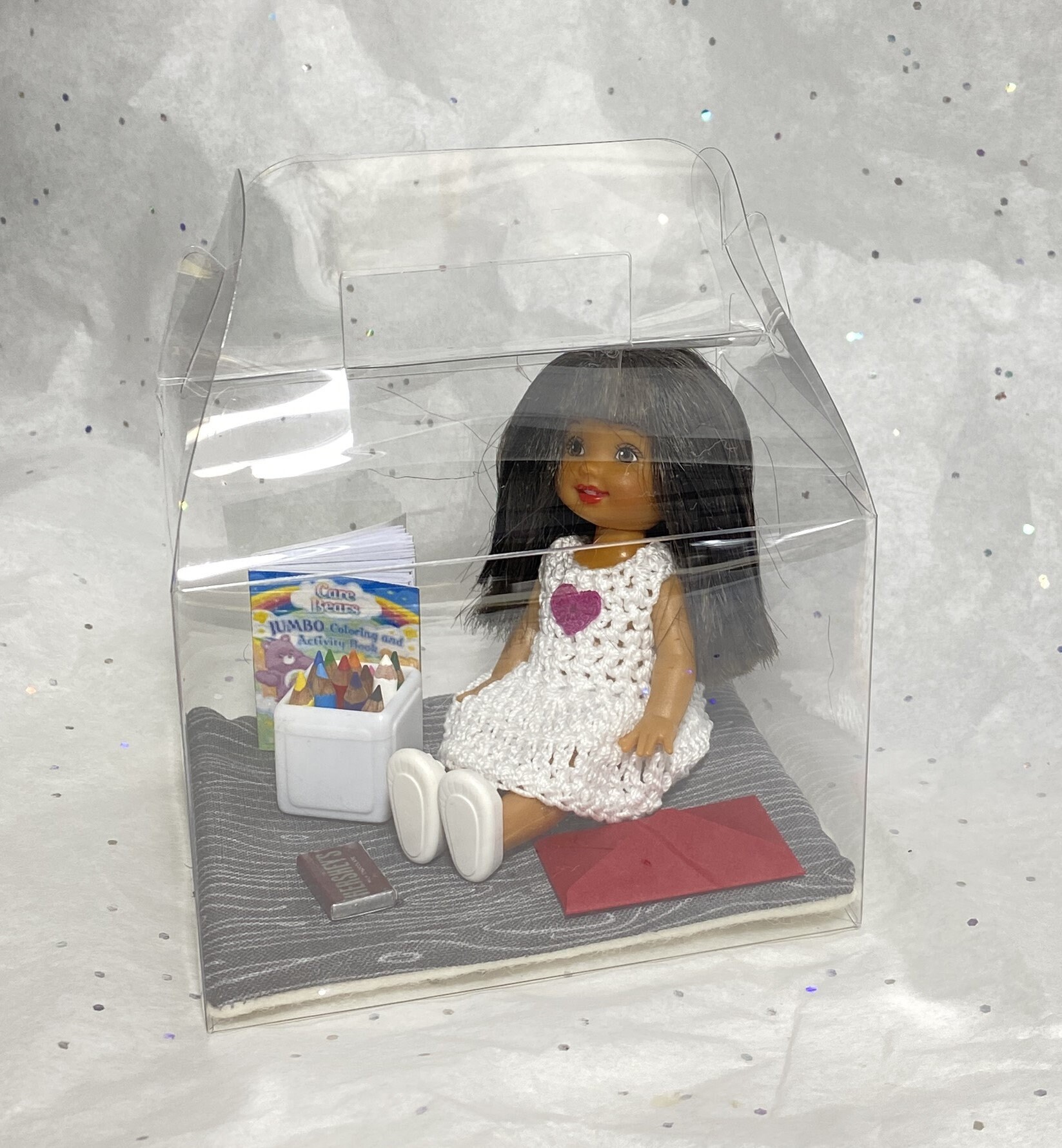 One of a Kind Kelly Playset Including the Doll, Valentine's Card ...