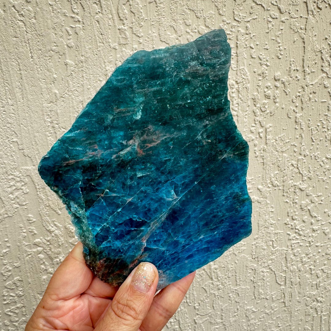 Apatite Slice: Polished Deep Blue Natural Stone With White Pink Veins ...