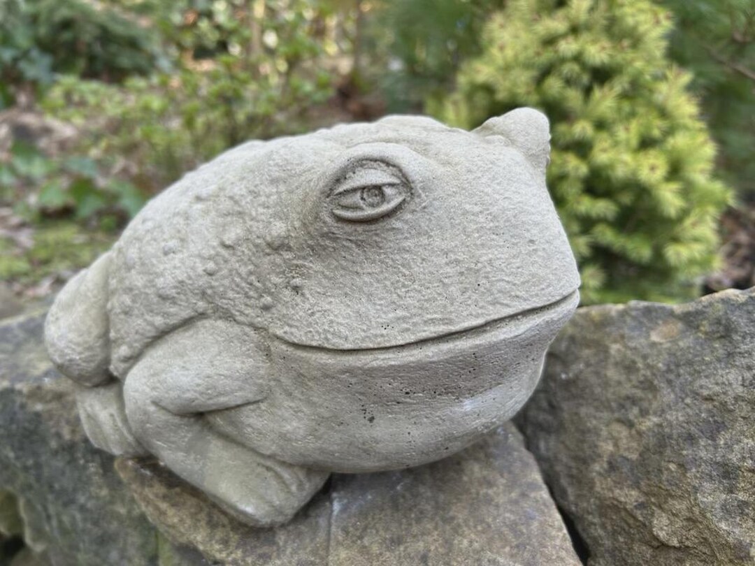 Stone Bullfrog - Stone Garden Ornament Statue Sculpture - Etsy UK
