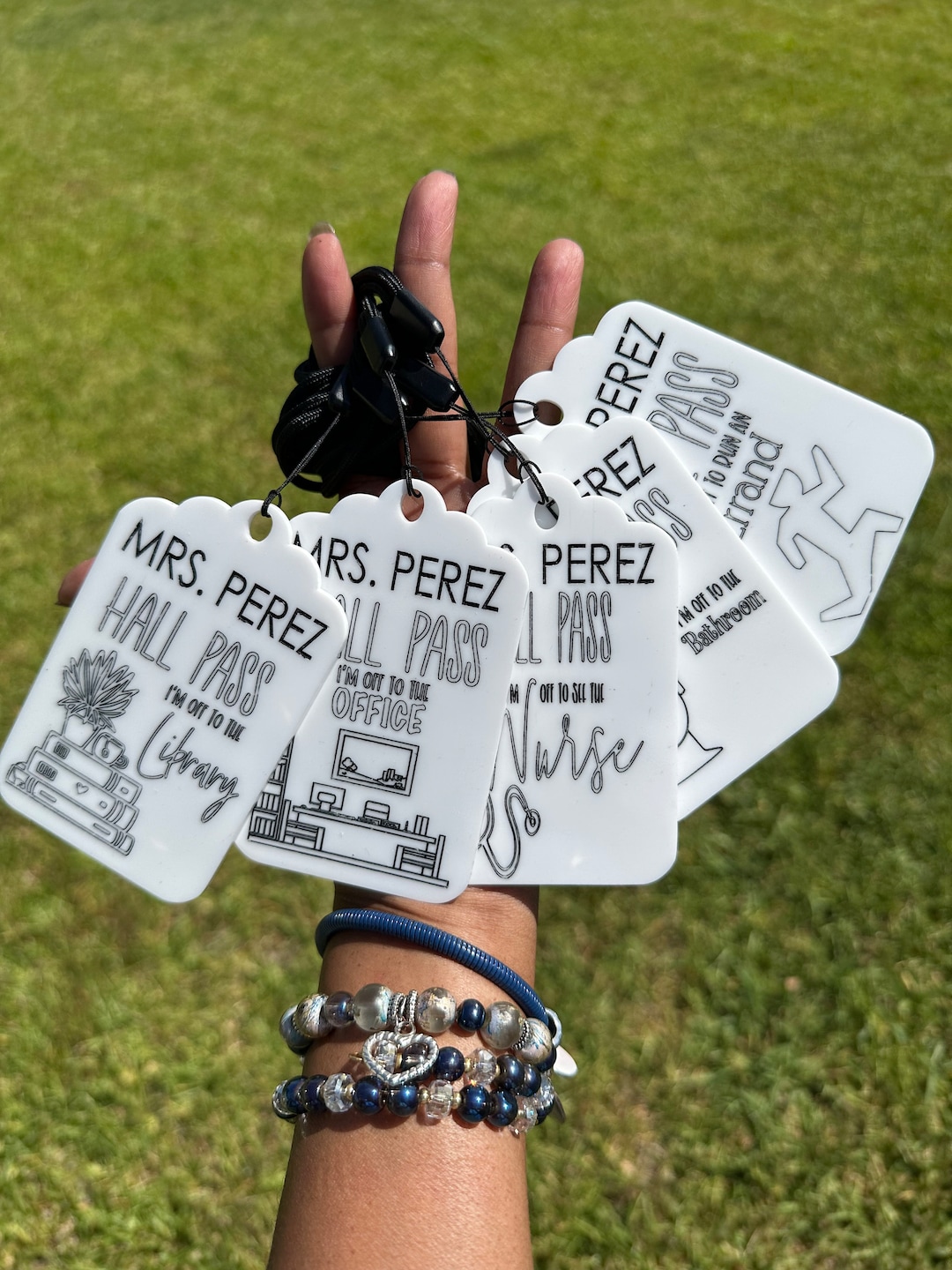 Custom Acrylic Hall Pass With Lanyard, Teacher Classroom Supplies, Mix ...