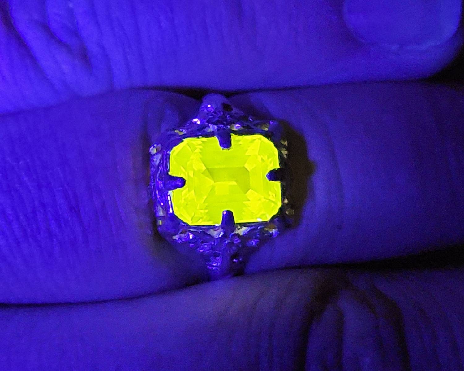 Sterling YAG Ring UV Yellow Yttrium Aluminum Garnet Emerald - Etsy