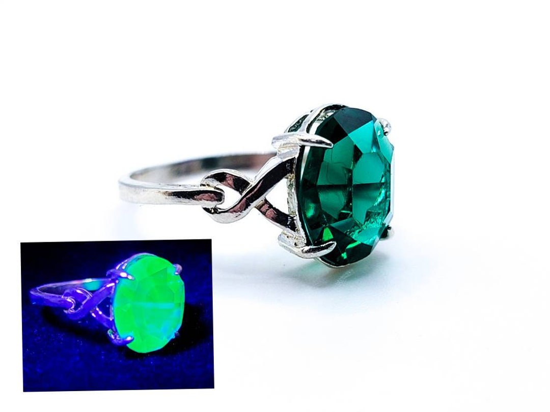 Sterling Uranium Glass Ring Oval Rare Dark Green Tourmaline Color 925 ...
