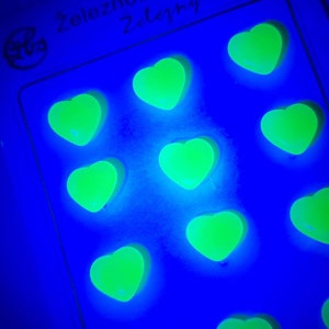 Vintage Uranium Glass Buttons Heart Card 1990s Czech Glass Buttons Mint ...