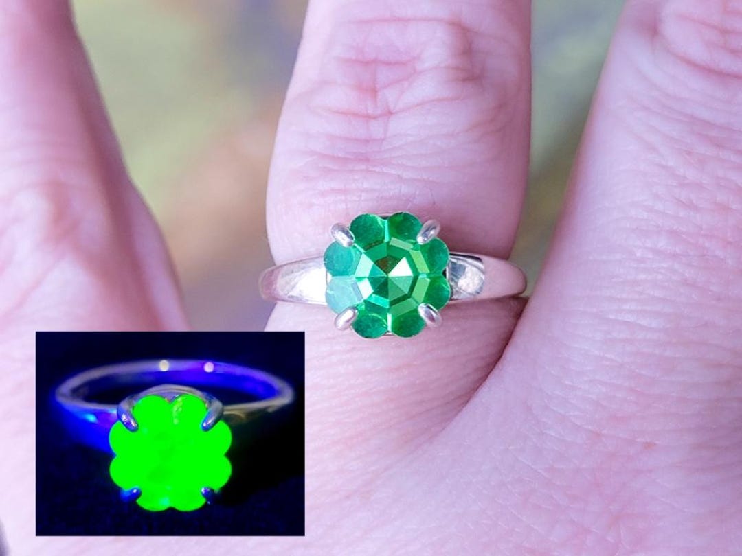 Four Leaf Clover Uranium Glass Ring Green 925 Sterling Silver - Etsy