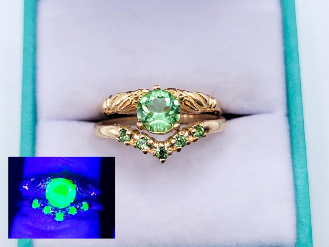 14k Uranium Glass Wedding Ring Set Yellow Gold Green Engagement ...