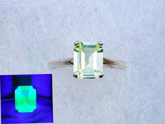 Sterling Uranium Spinel Ring Solitaire Fluorescent Gem 1.75ct - Etsy