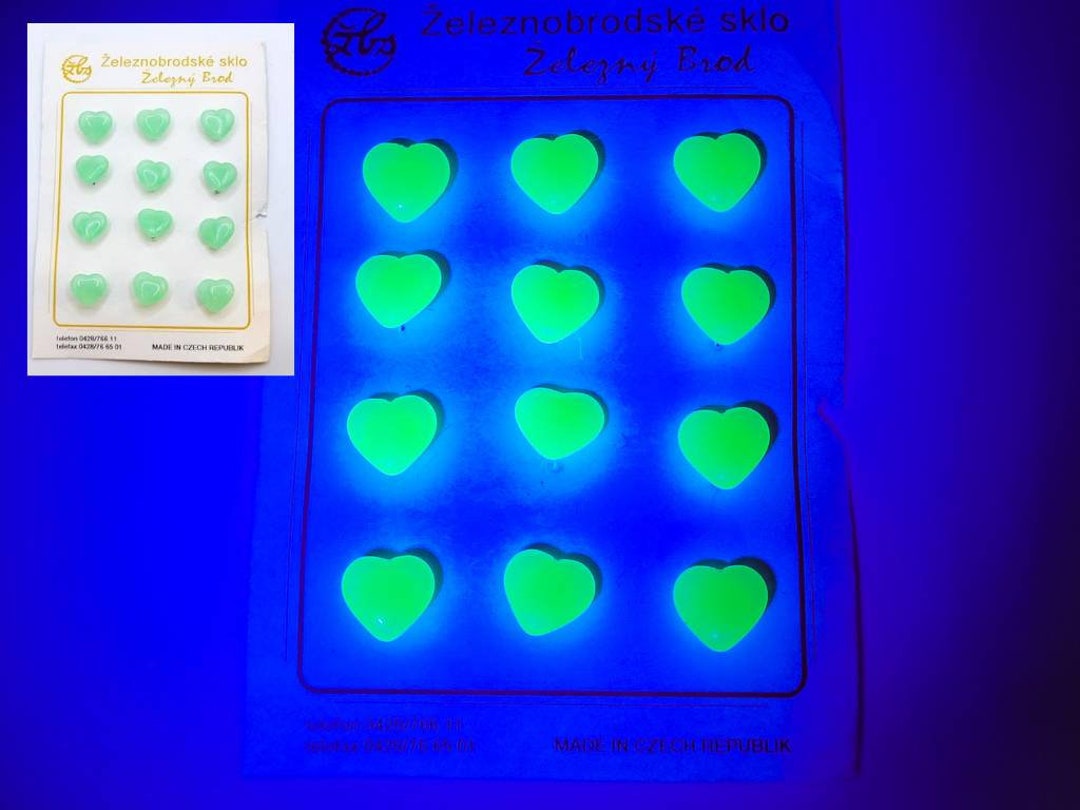 Vintage Uranium Glass Buttons Heart Card 1990s Czech Glass Buttons Mint ...