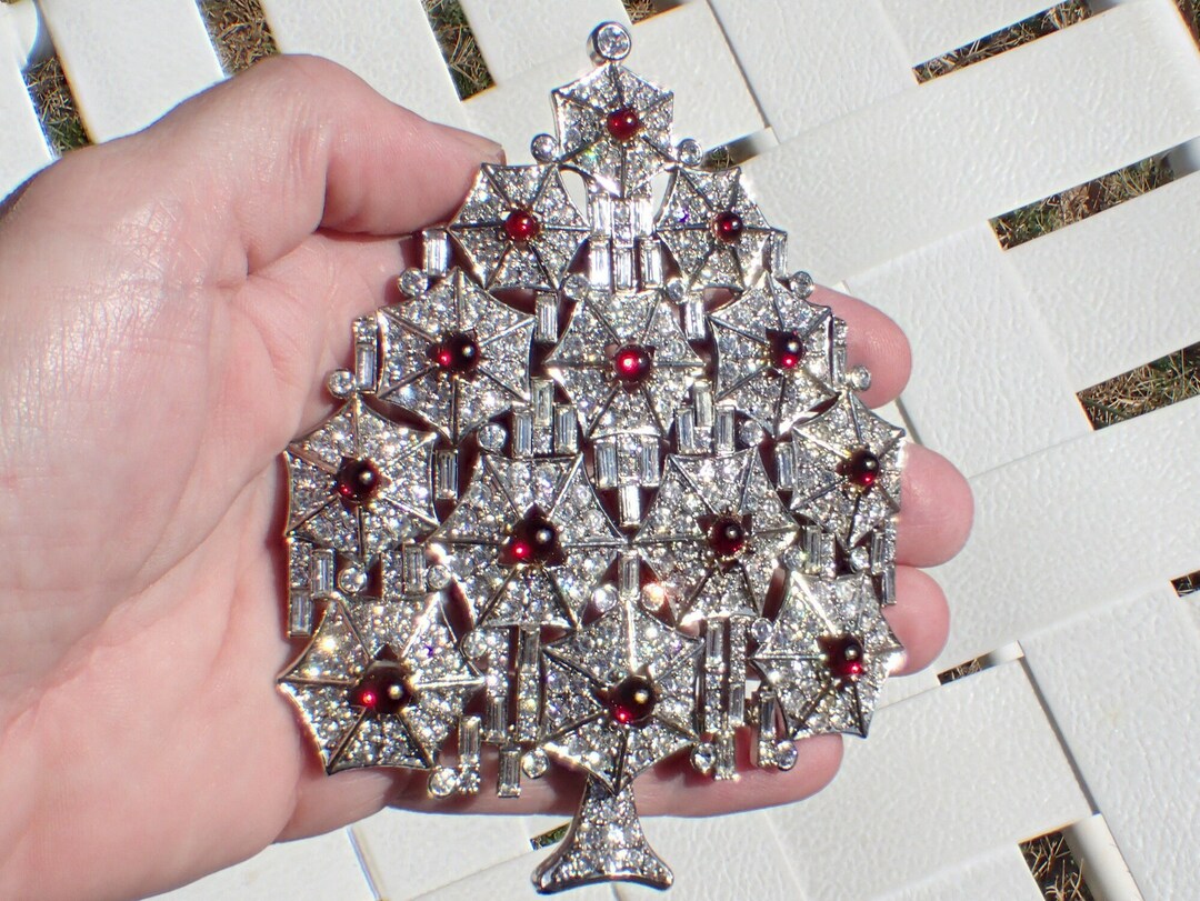 Cristobal London Art Deco Design Spiderwebs Christmas Tree Pin, Vintage ...