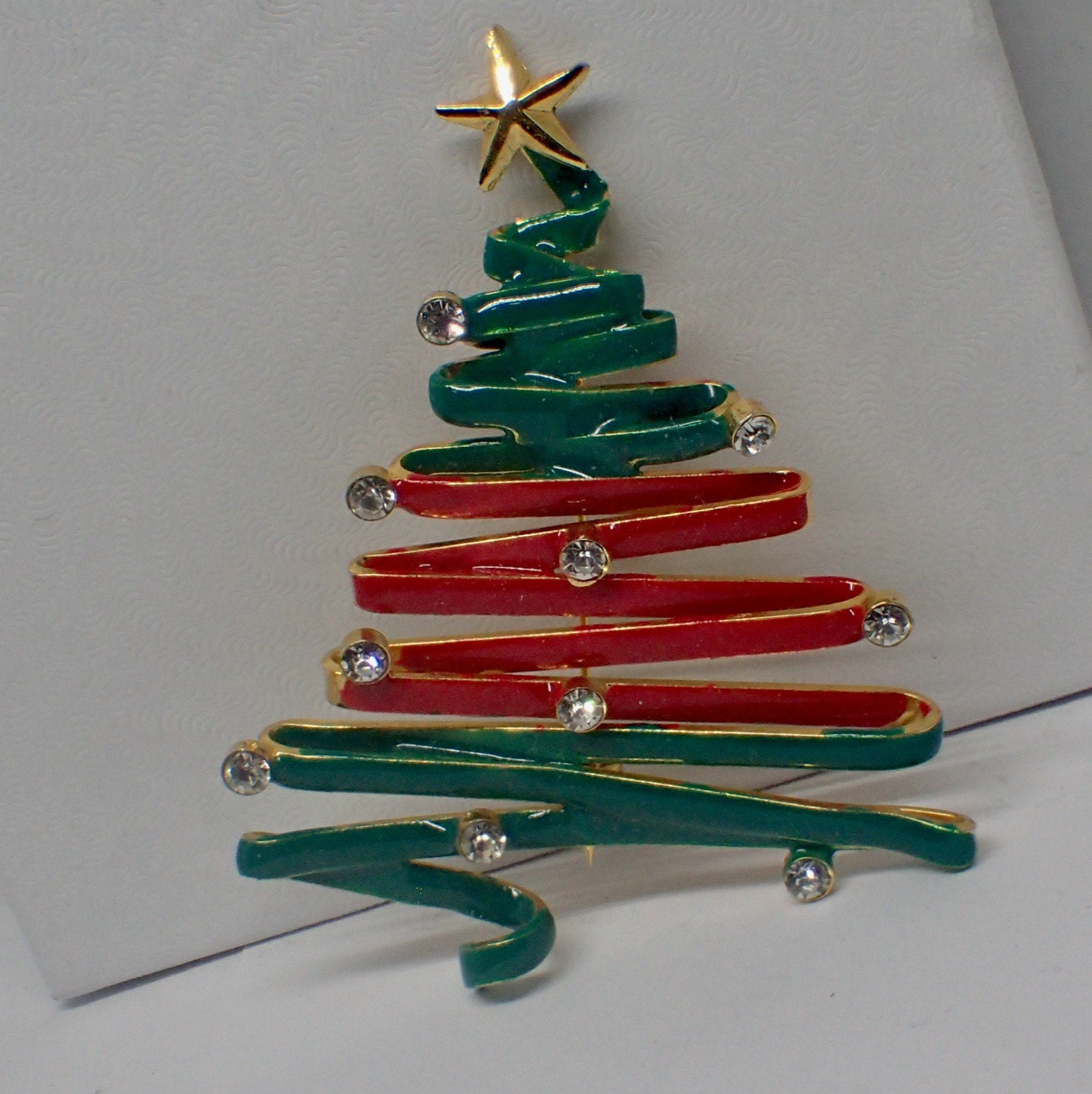 Mid Century Christmas Tree Pin RARE Red Green Enamel Zig-zag - Etsy