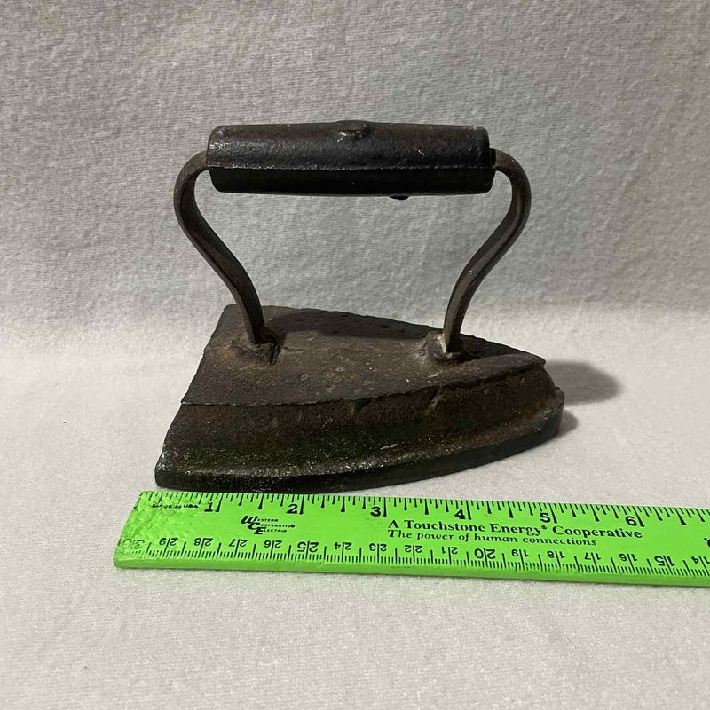 Antique Sad Iron - Etsy